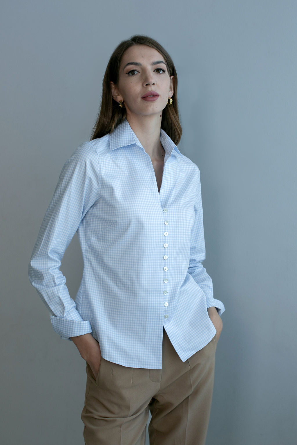 WHITE TOP – Farinaz Taghavi